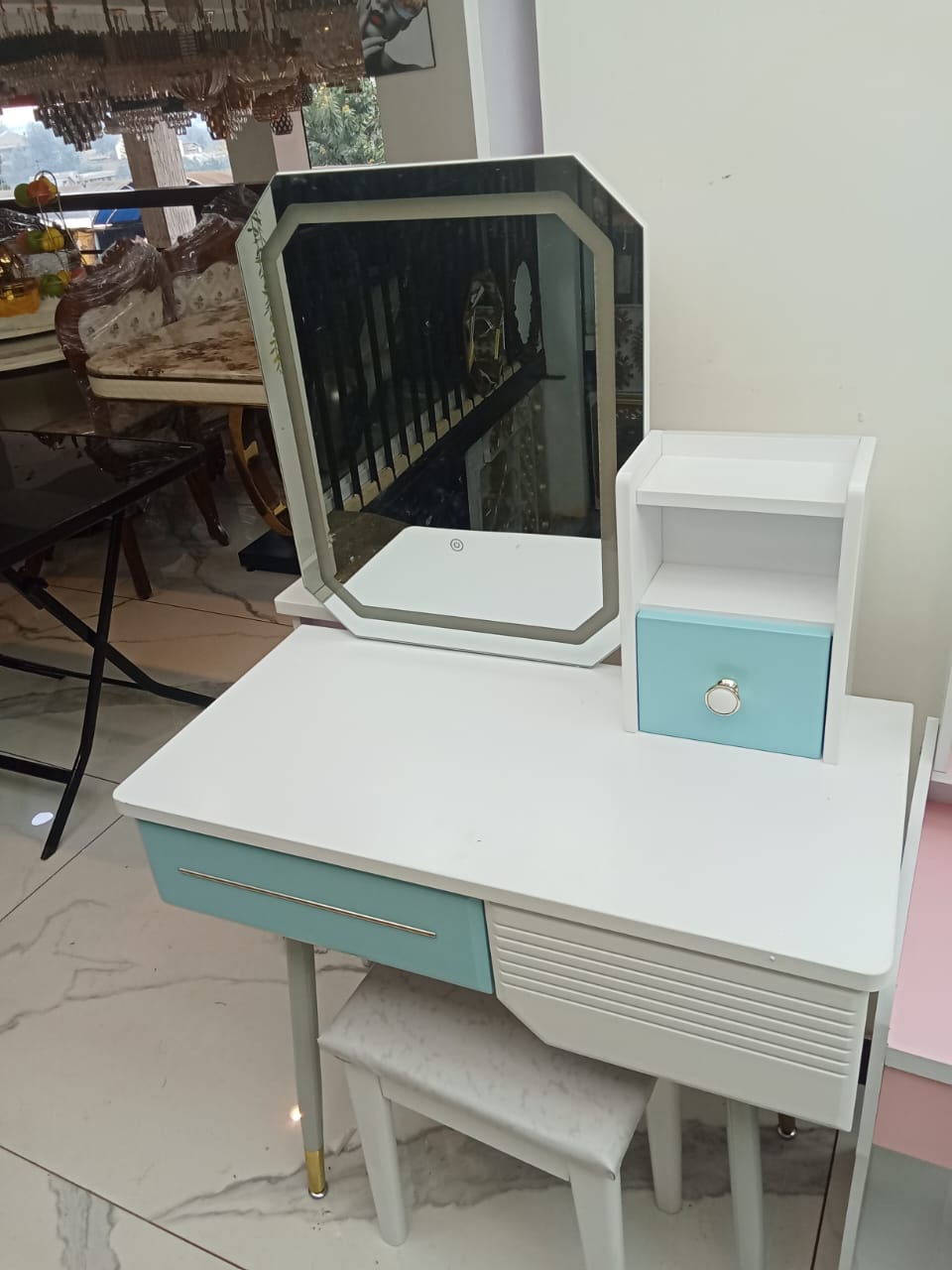 LED Dressing Table – Vickie Furniture